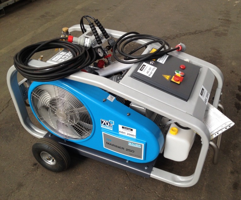 Portable breathing air compressor - small Bauer Mariner for hire - EEL