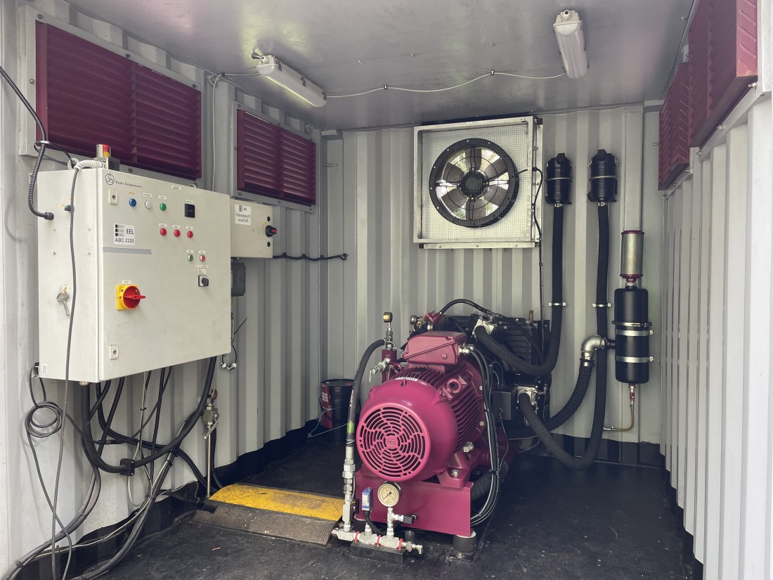 Electric industrial compressor - Sauer WP206L - for hire from EEL